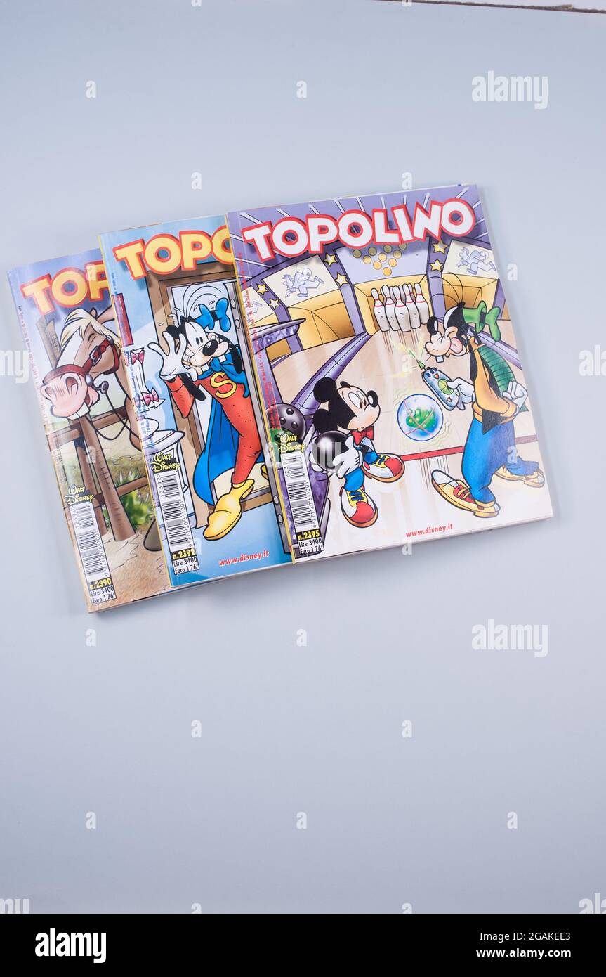 Mickey Mouse Disney cartoon characters comic book - Italian edition ...