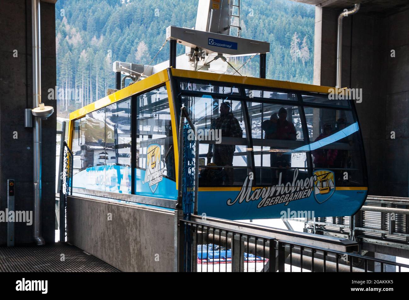 MAYRHOFEN, AUSTRIA - JANUARY, 2011: Giant gondola lift to the Ahorn ...