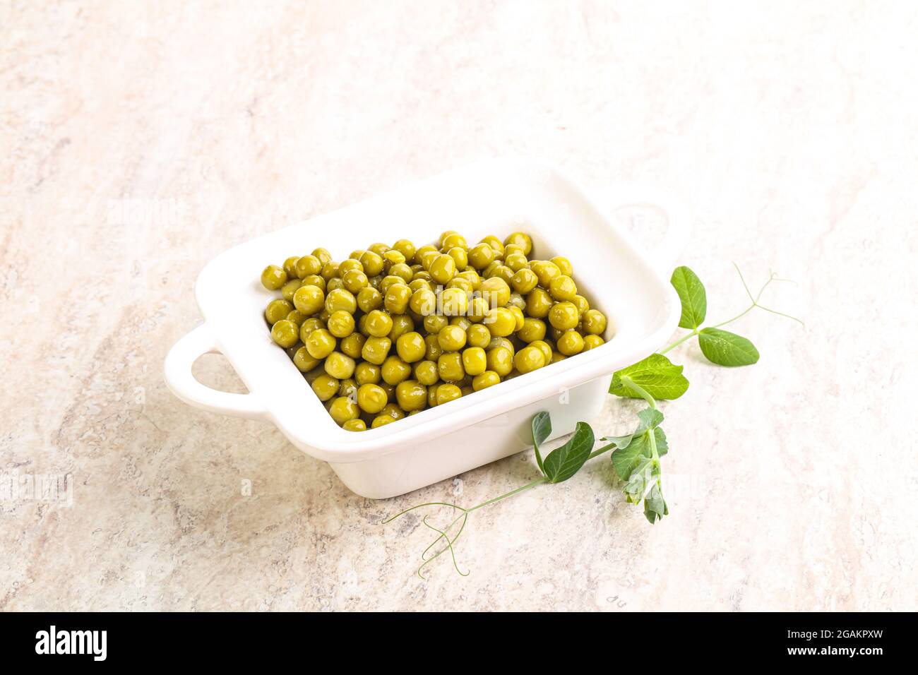 Marinated Young Green peas in the bowl Stock Photo - Alamy