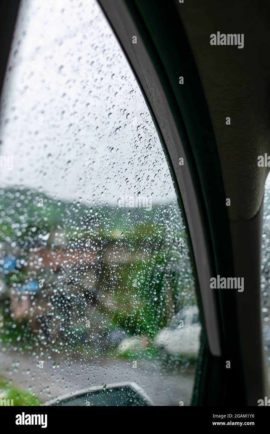 Indian car wash hi-res stock photography and images - Alamy