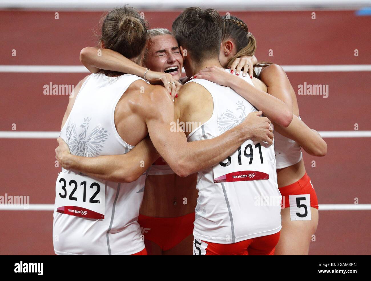 Tokyo, Japan. 31st July, 2021. The Polish team celebrates after winning ...