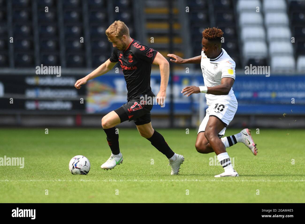 Stuart lowe hi-res stock photography and images - Alamy