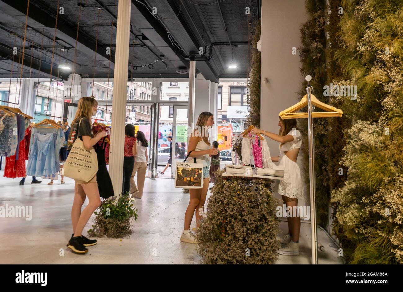 Soho pop up hi-res stock photography and images - Alamy