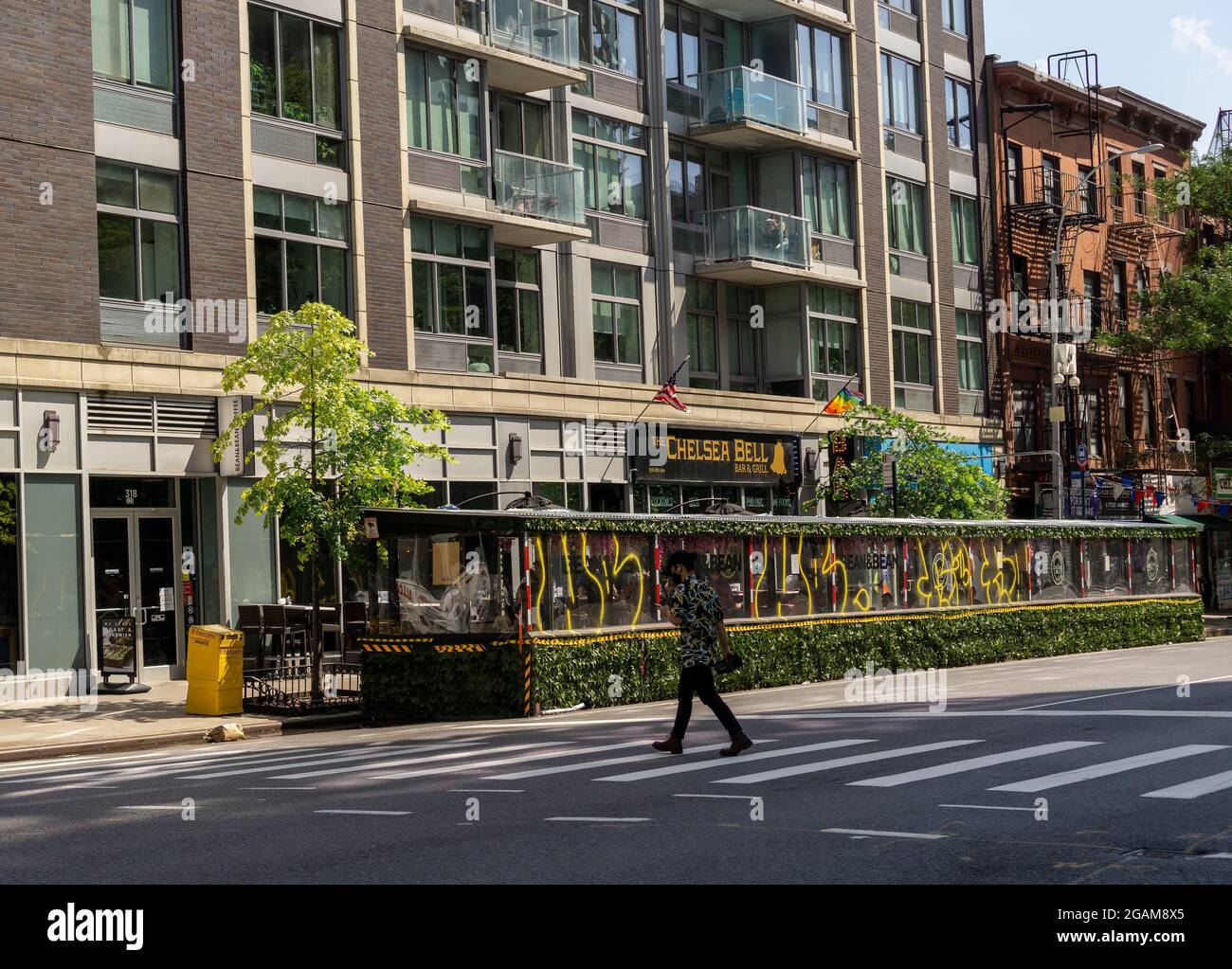 Shopping street outdoor chelsea new york hi-res stock photography and ...