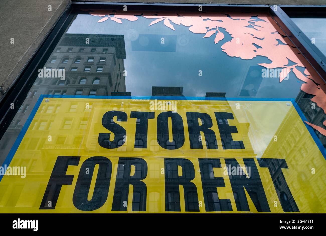 Closed storefront in New York on Saturday, July 24, 2021. (© Richard B ...