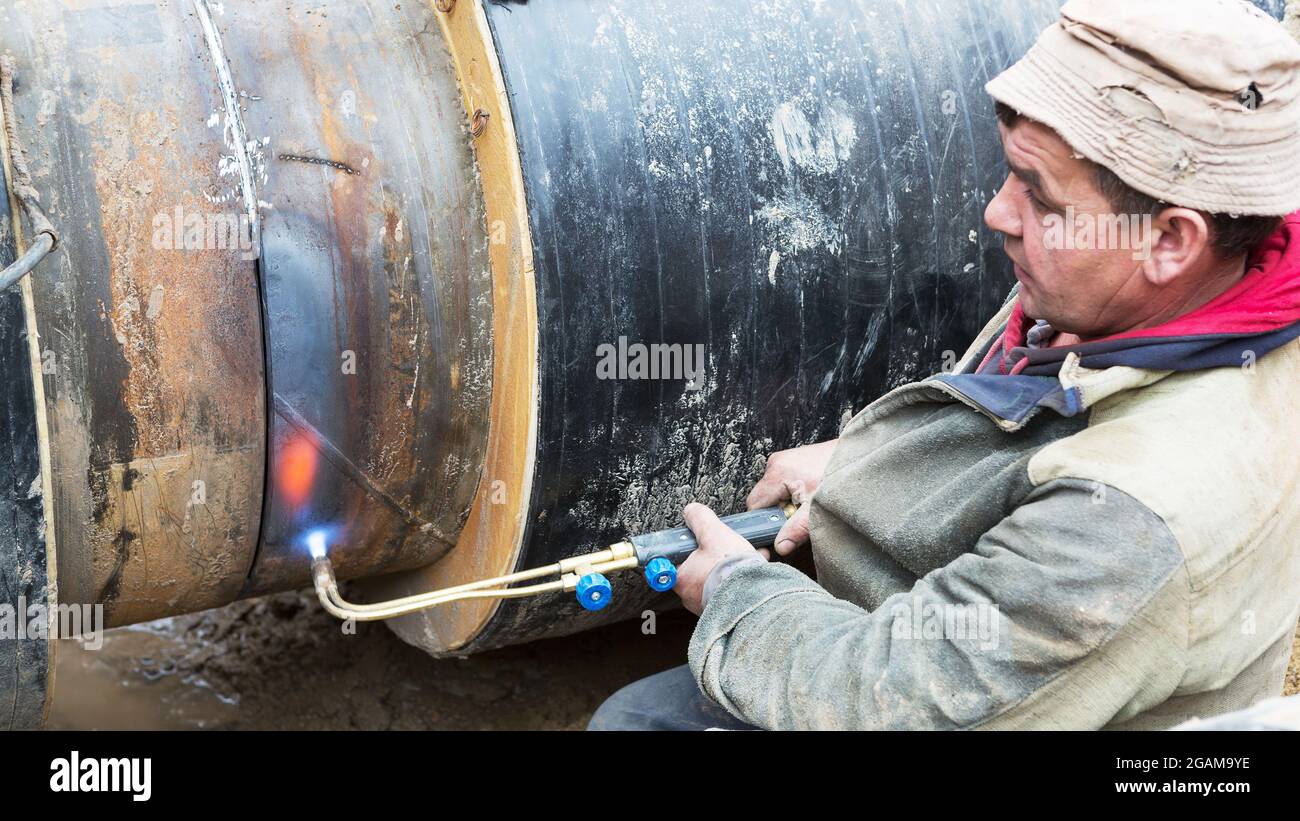 Tig welder inox pipe hi-res stock photography and images - Alamy