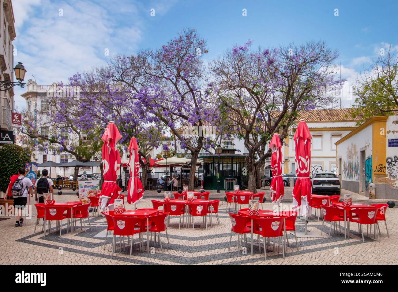 FARO, PORTUGAL - june 2021: Close view of Typical Portuguese buildings ...