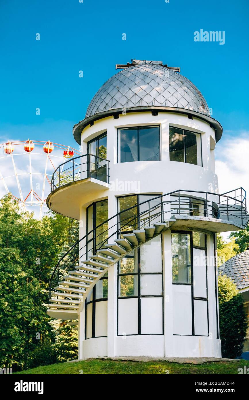 Old planetarium hi-res stock photography and images - Alamy