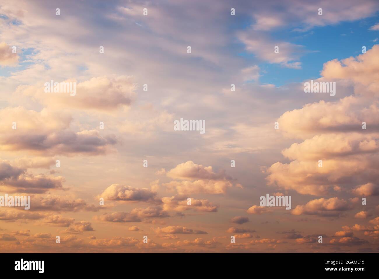 Gold blue sunset sky hi-res stock photography and images - Alamy