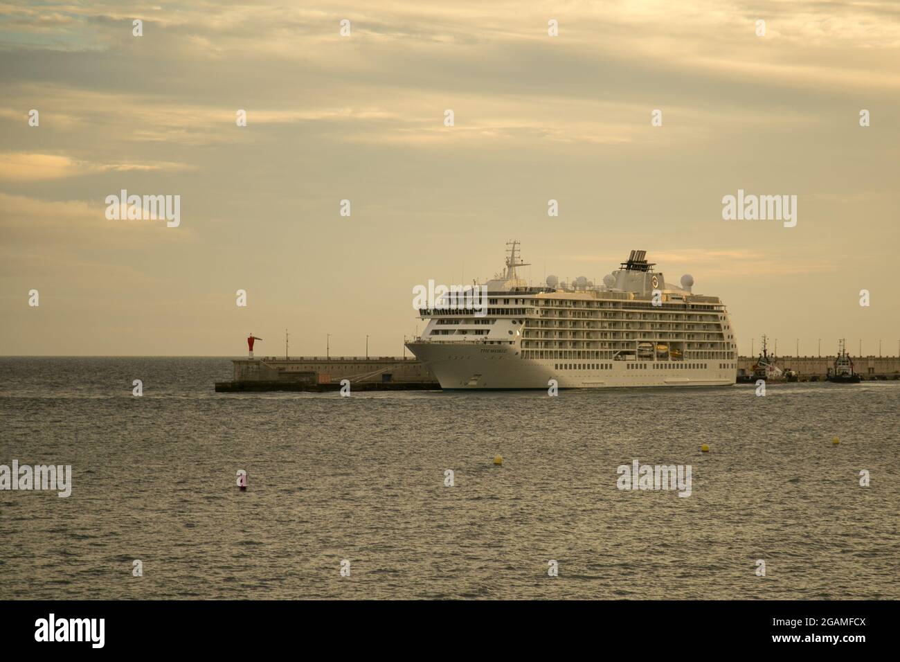 Ms the world hi-res stock photography and images - Alamy