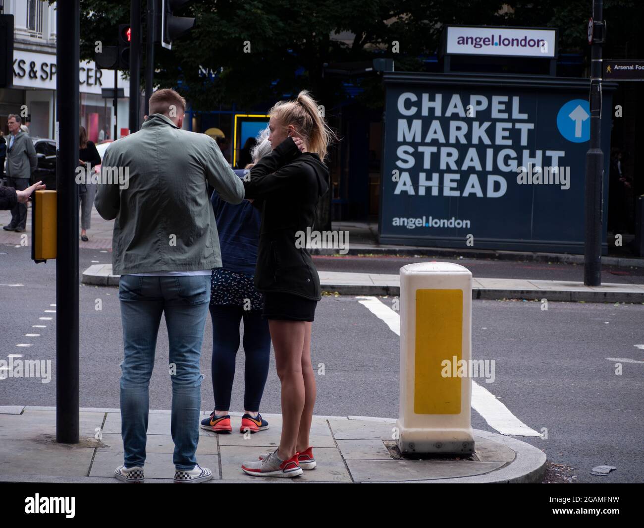 Chapel market islington hi-res stock photography and images - Alamy