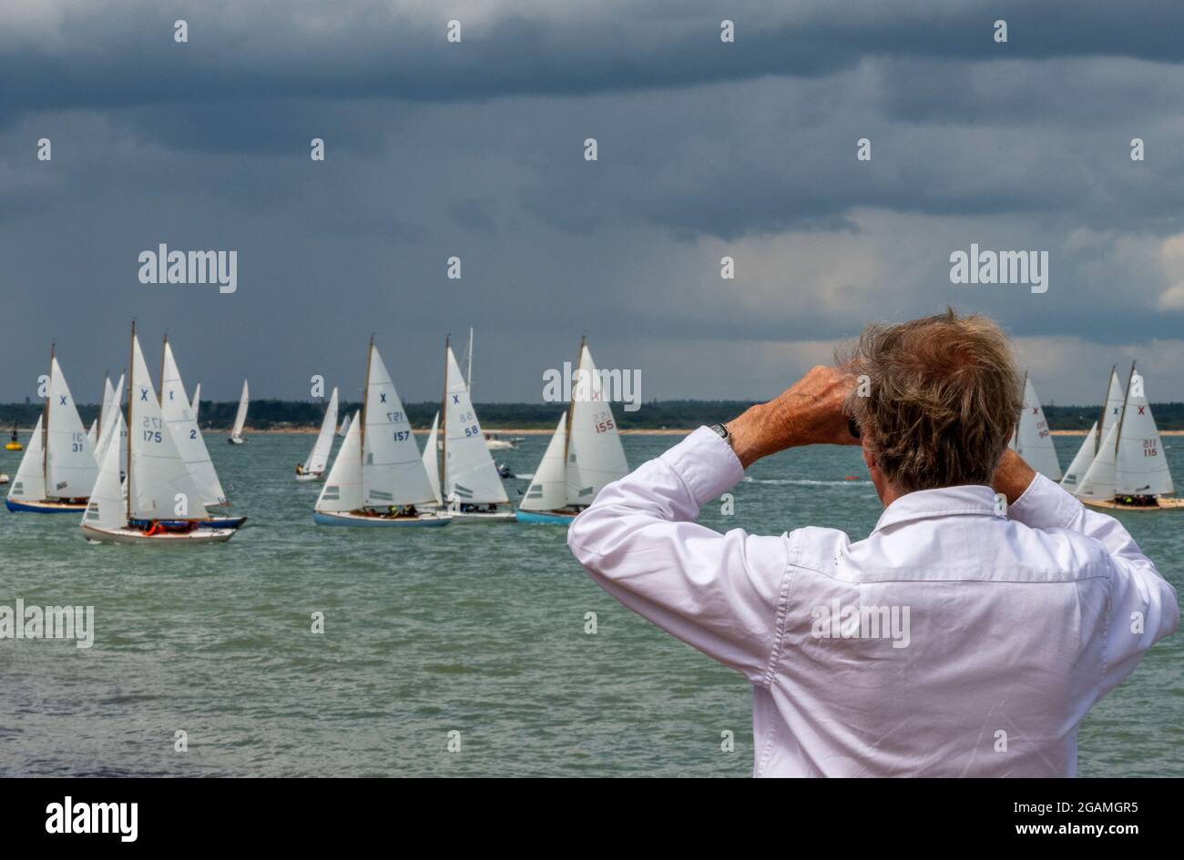 Spectating the fleet hi-res stock photography and images - Alamy