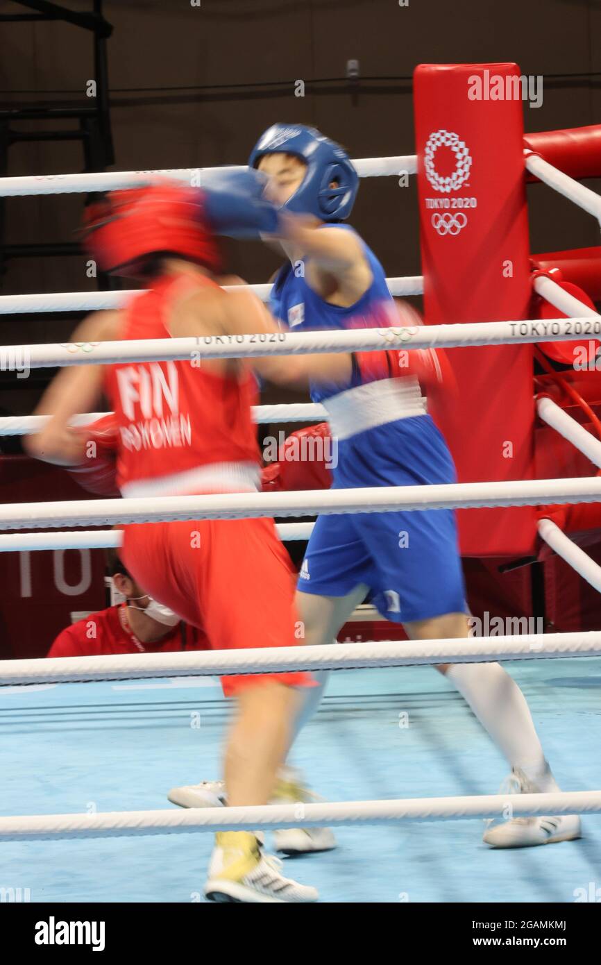 Tokyo, Japan. 30th July, 2021. BOXING MUM ADVANCES: Olympic women's ...