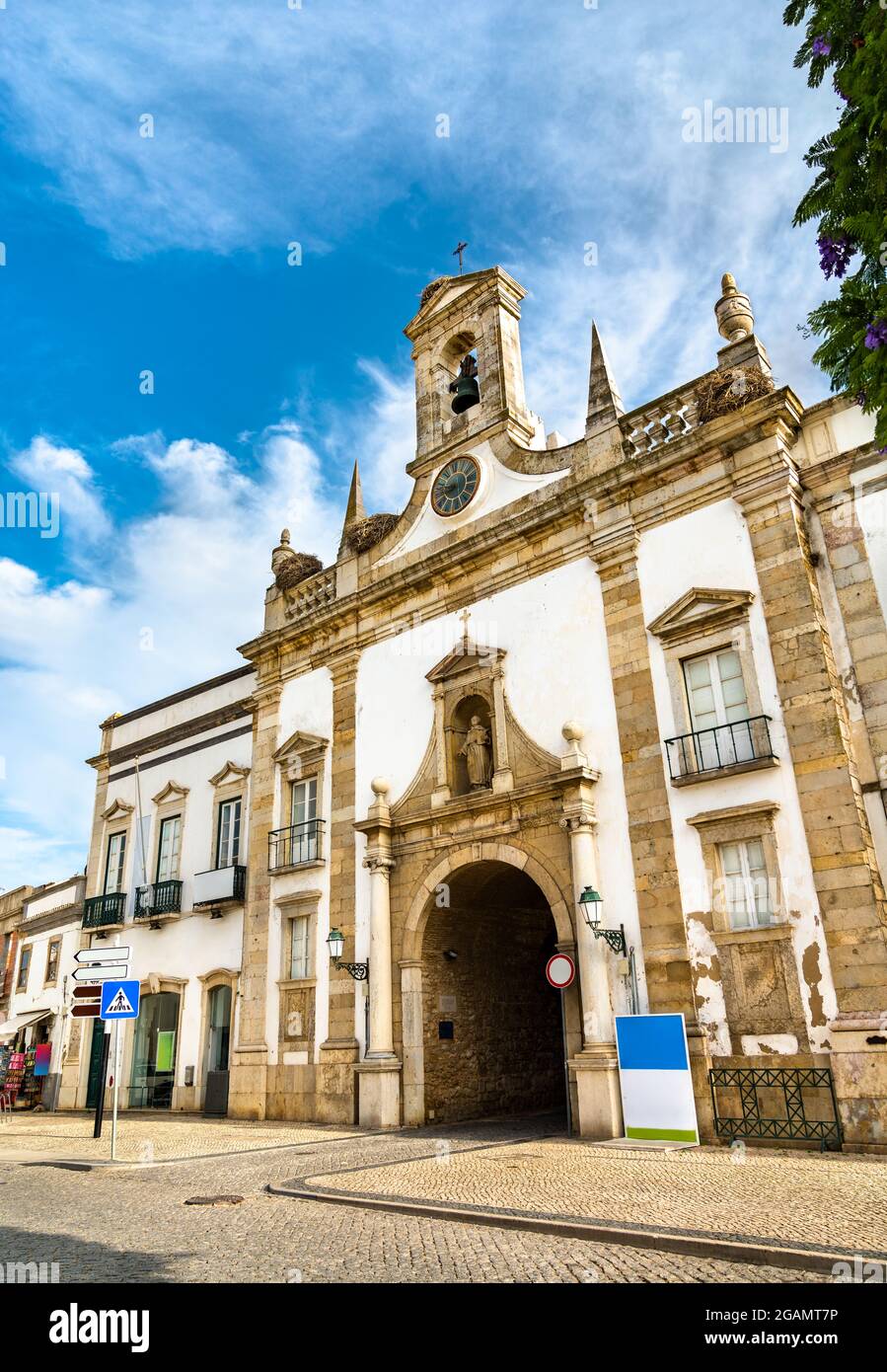 Town gate arco da hi-res stock photography and images - Alamy