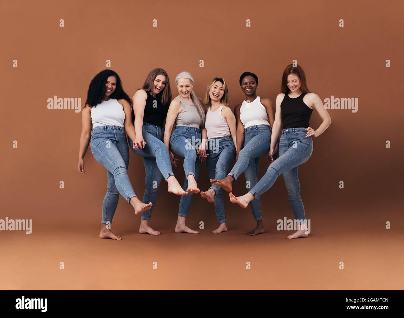 Women having fun together hi-res stock photography and images - Alamy