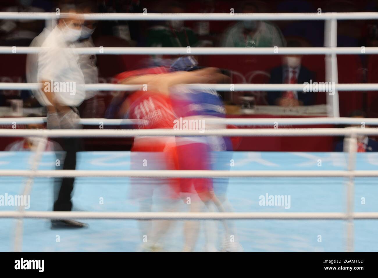 Tokyo, Japan. 30th July, 2021. BOXING MUM ADVANCES: Olympic women's ...