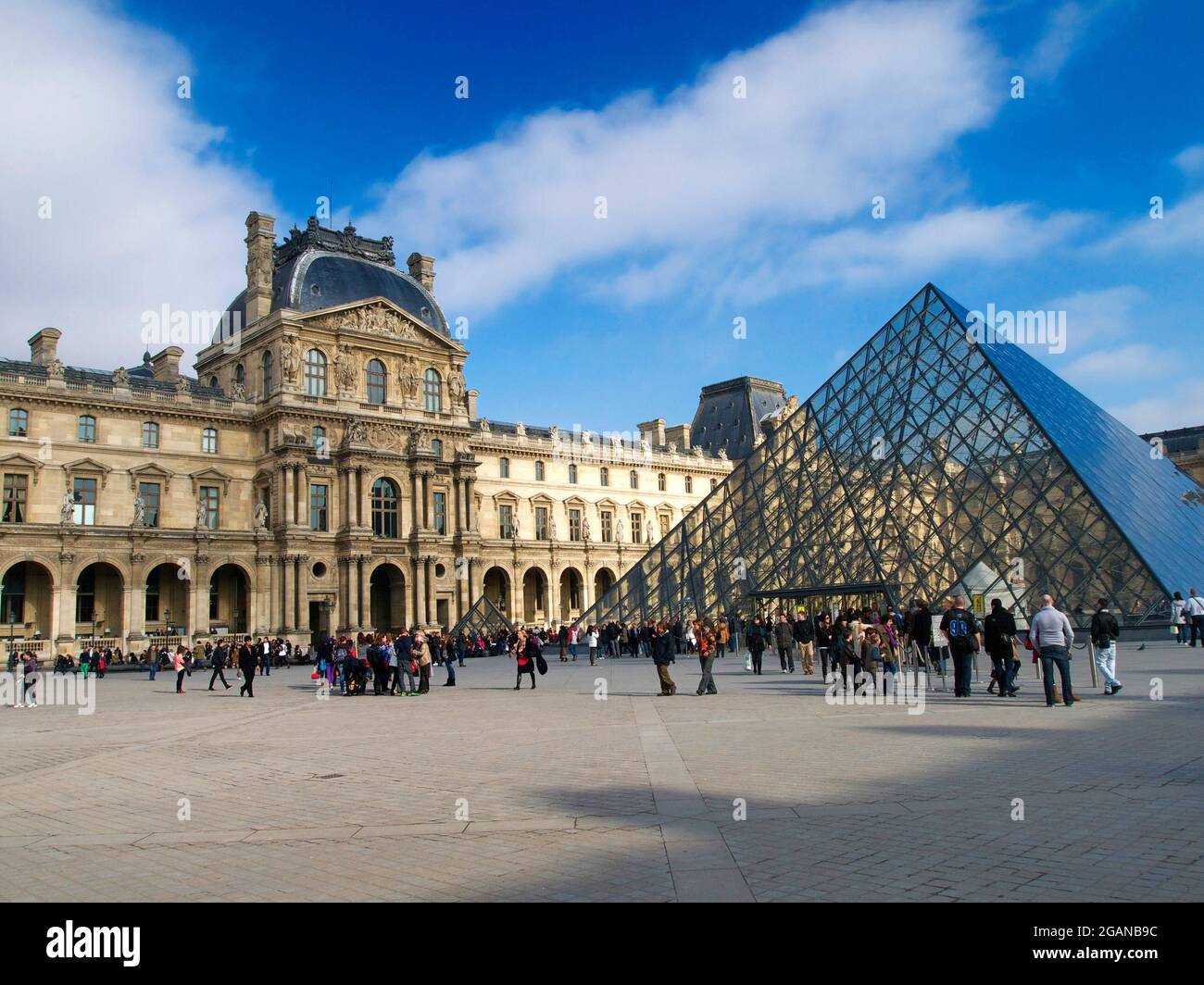 Louvre Exterior