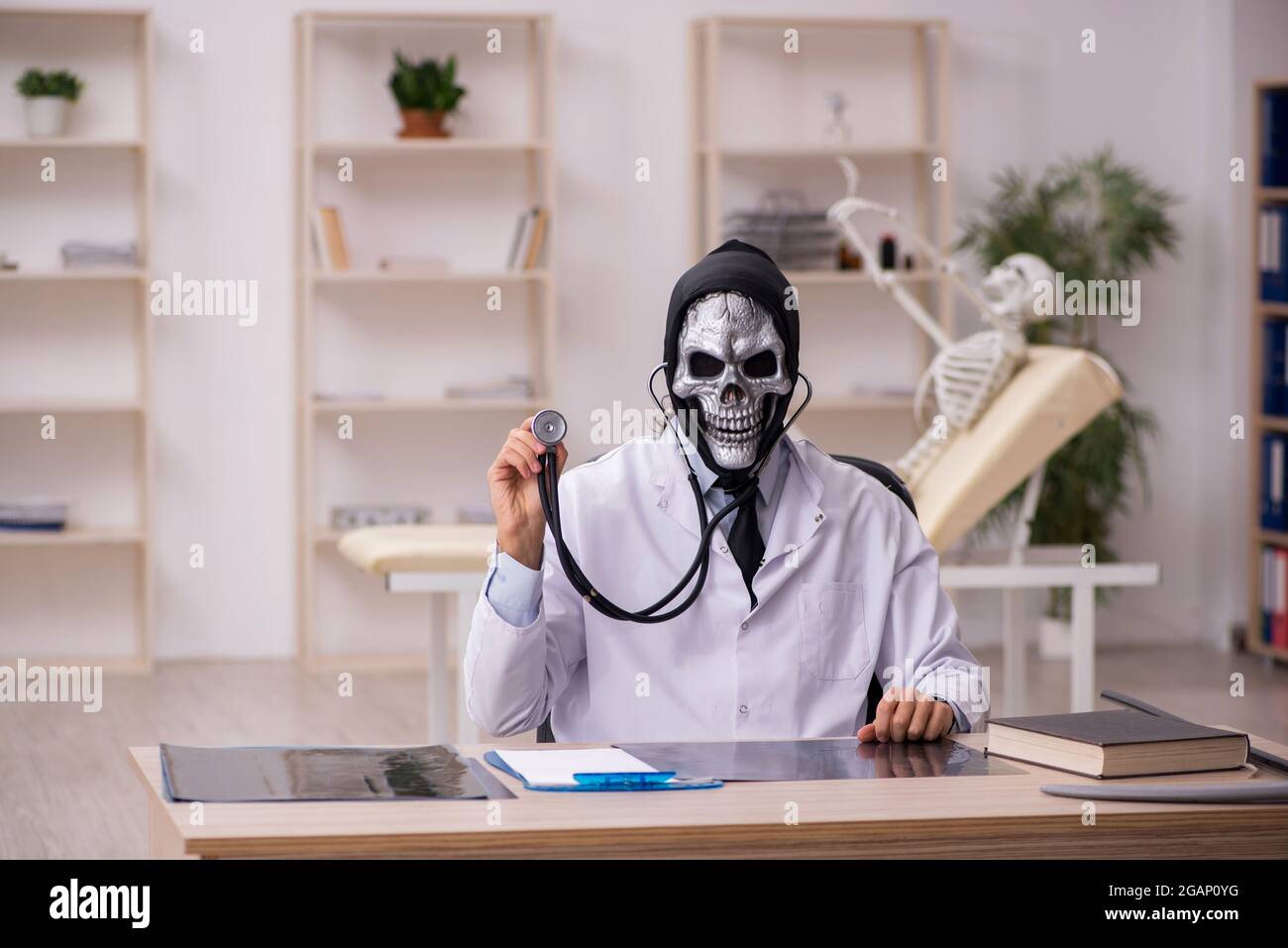 Evil doctor strange hi-res stock photography and images - Alamy
