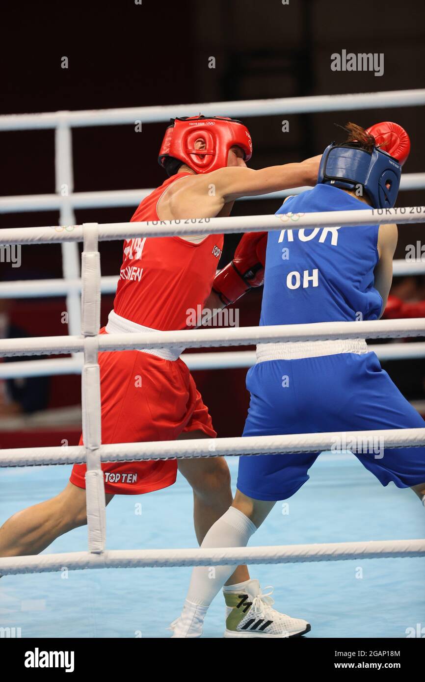 Tokyo, Japan. 30th July, 2021. BOXING MUM ADVANCES: Olympic women's ...