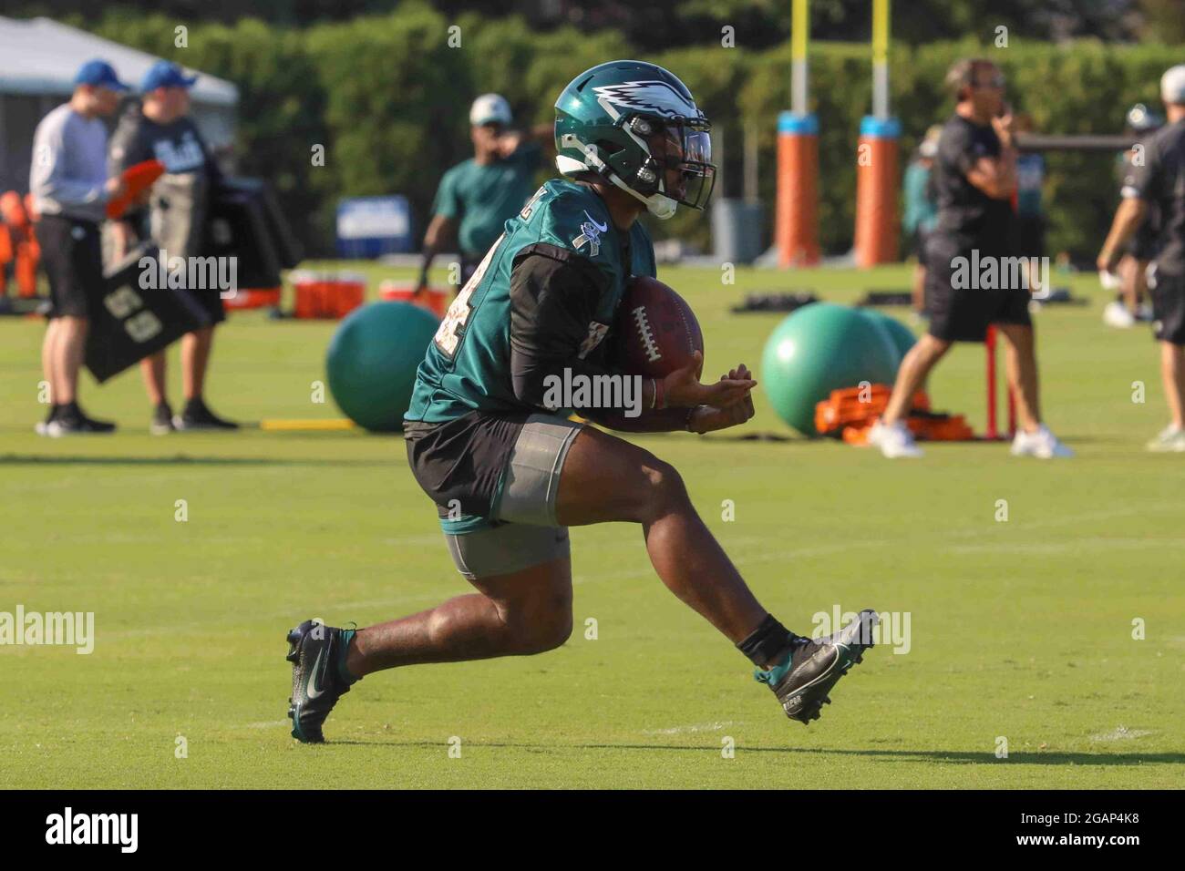 Kenneth gainwell eagles hi-res stock photography and images - Alamy