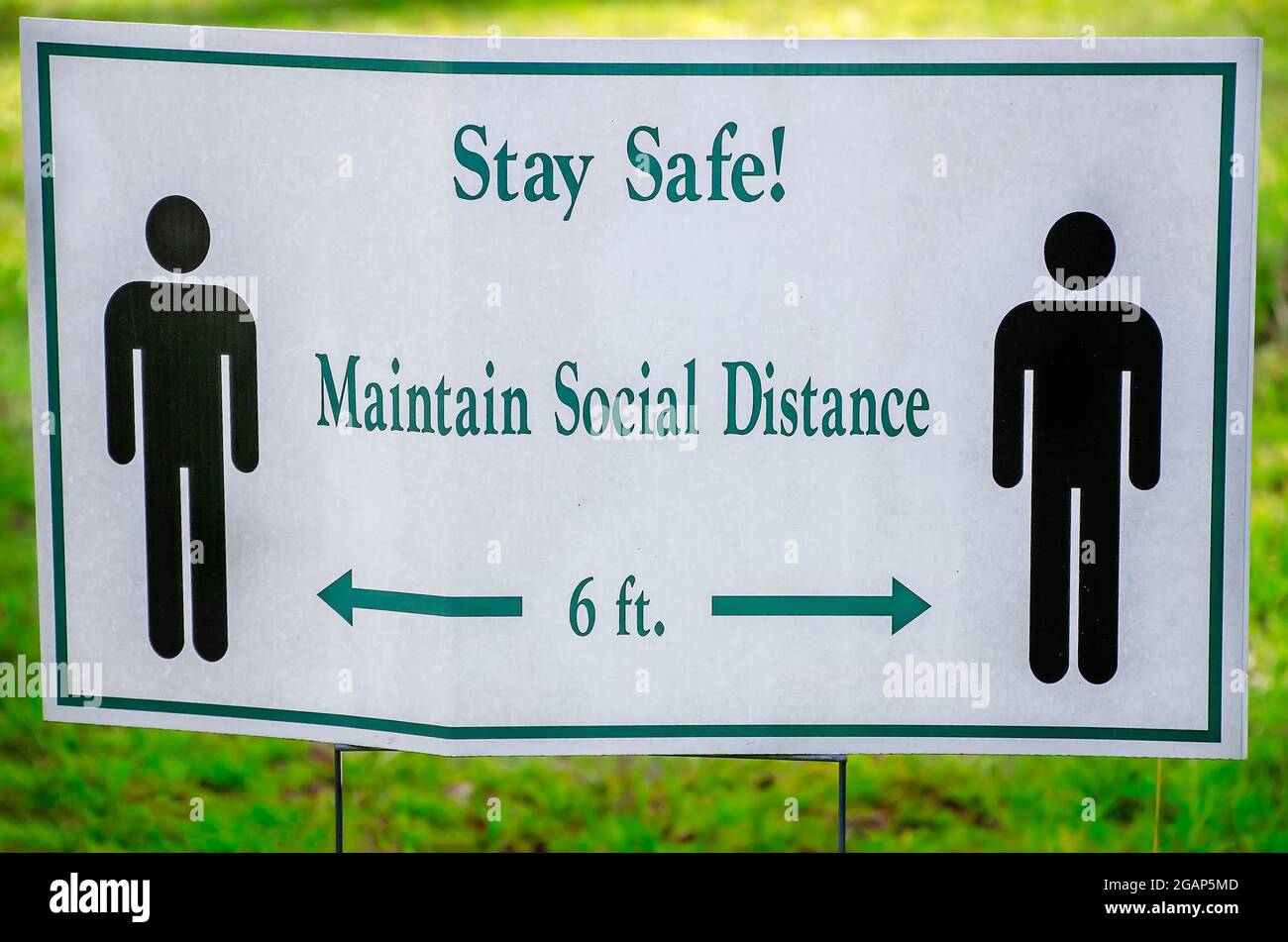 Safety guidelines social distancing hi-res stock photography and images ...