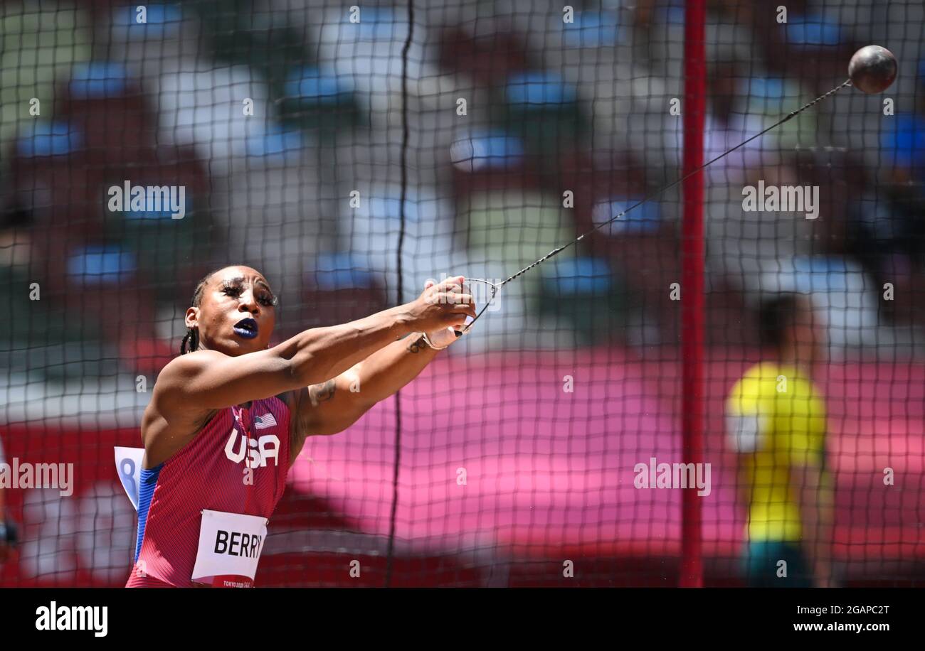 Gwen berry hammer hi-res stock photography and images - Alamy