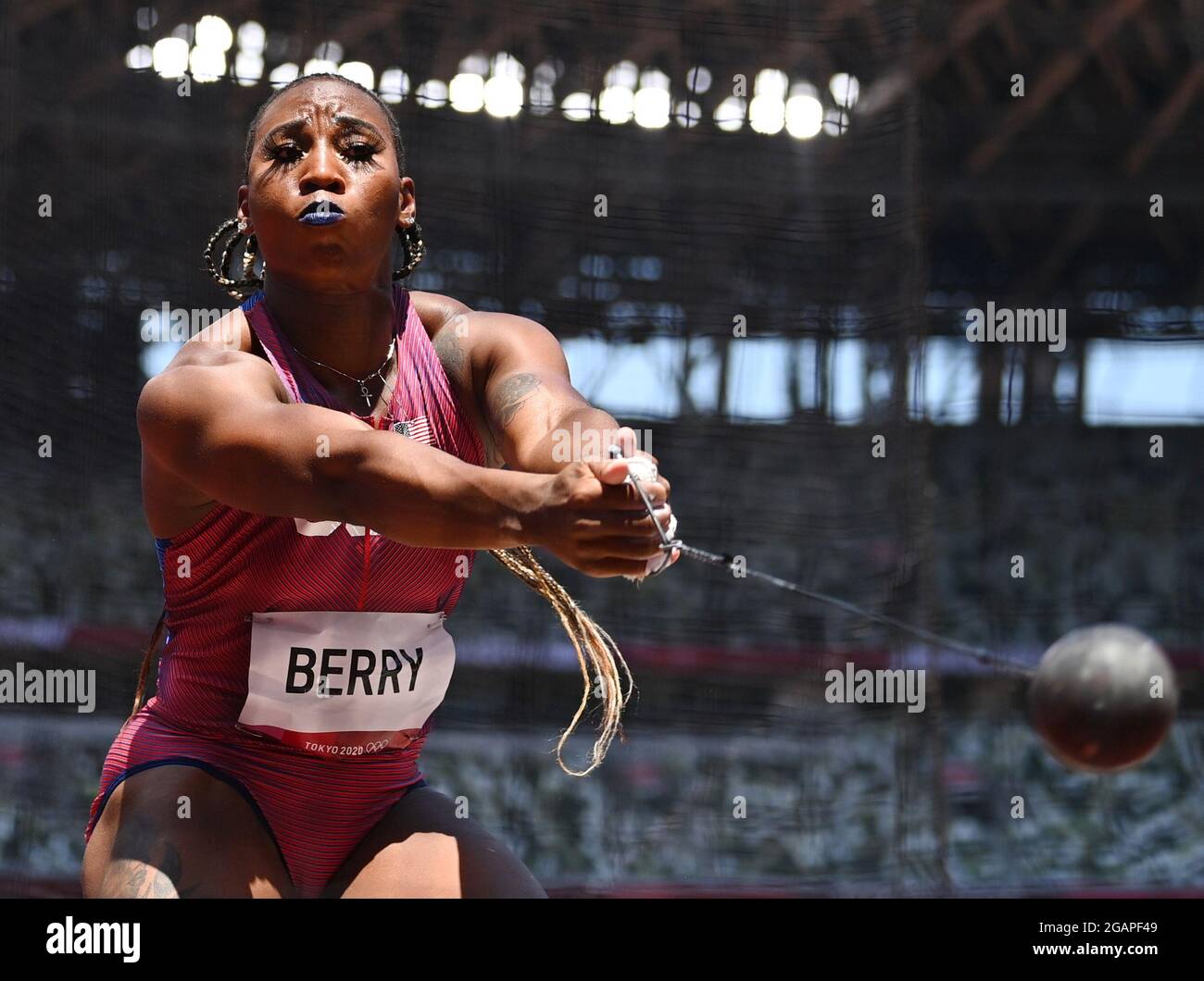 Gwen berry hammer hi-res stock photography and images - Alamy