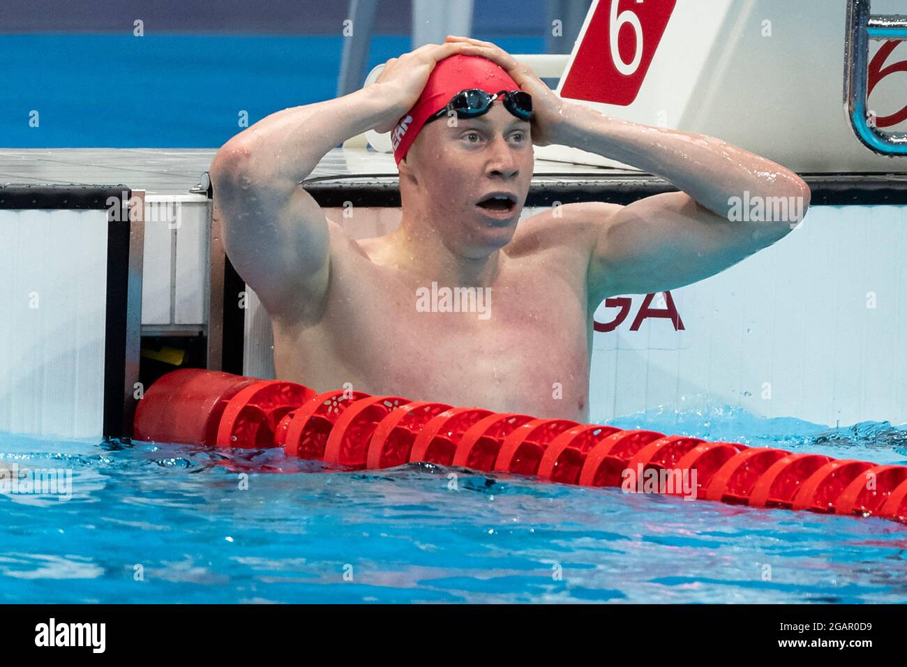 TOKYO, JAPAN - JULY 27: Tom Dean of Great Britain celebrates after ...