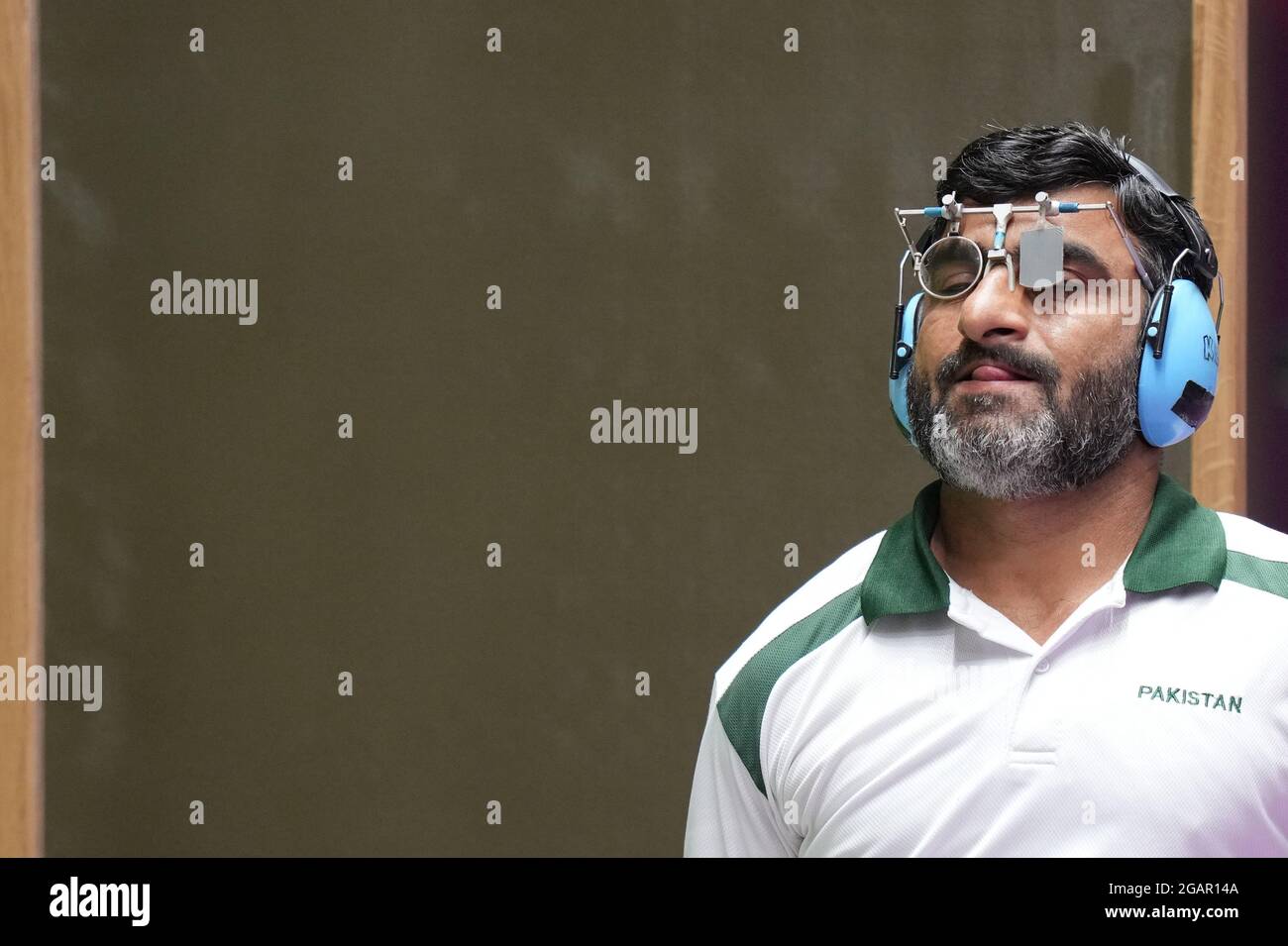 Tokyo, Japan. 1st Aug, 2021. Ghulam Mustafa Bashir of Pakistan reacts ...