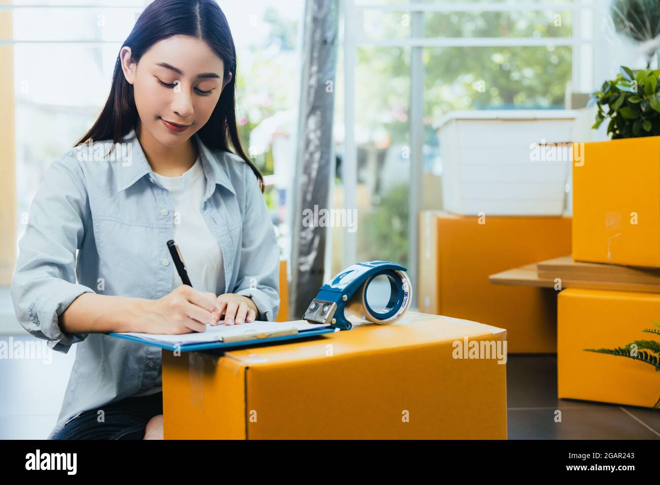 Merchant shipping files hi-res stock photography and images - Alamy