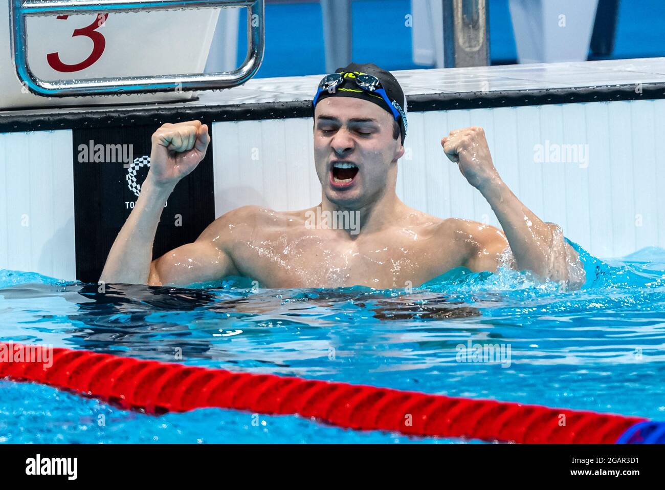 TOKYO, JAPAN - JULY 29: Arno Kamminga of Netherlands celebrates after ...