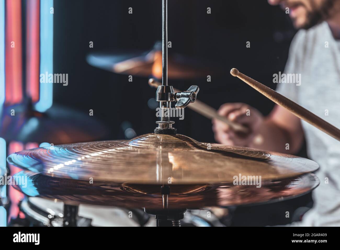Blurred cymbal shot close up hi-res stock photography and images - Alamy