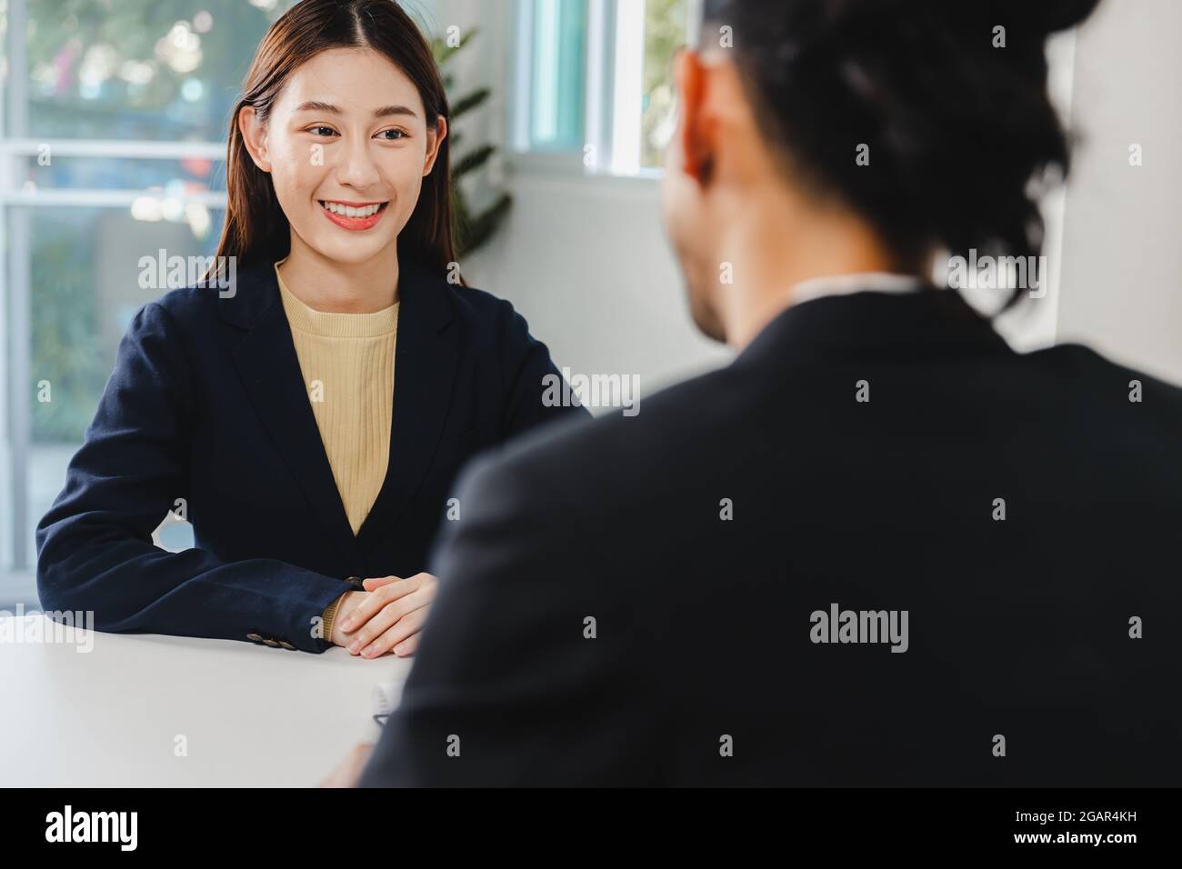 Chinese man with long hair hi-res stock photography and images - Alamy