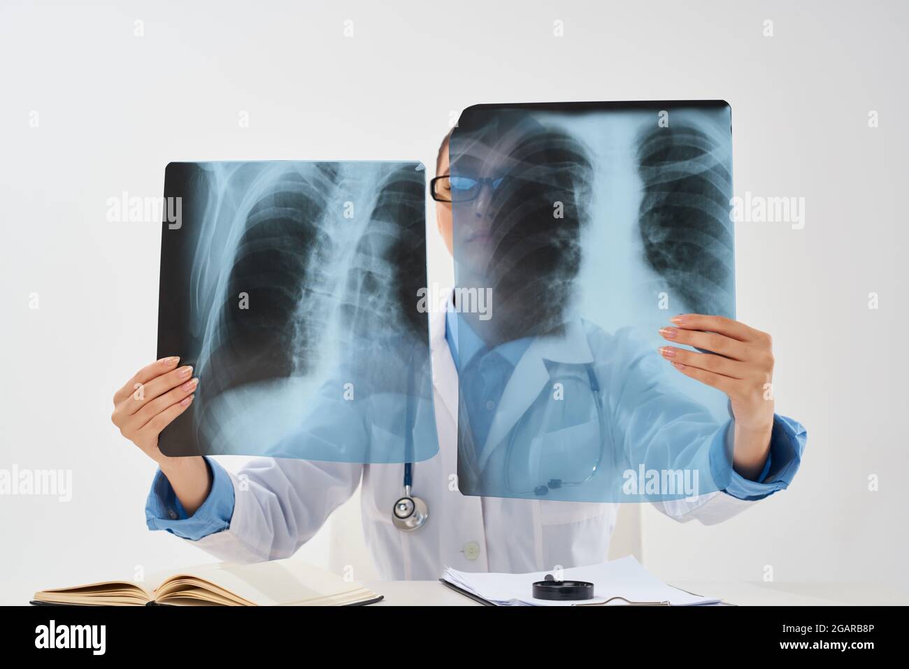 woman radiologist medicine hospital research diagnostics Stock Photo ...