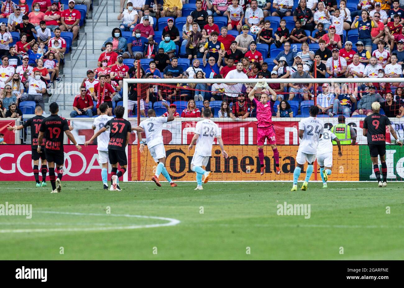 Ball strikes the target hi-res stock photography and images - Alamy