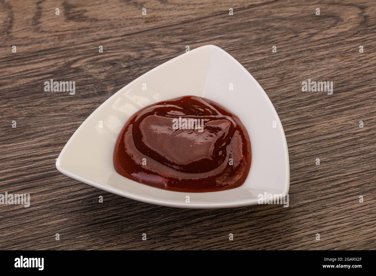 Traditional tomato Barbicue sauce in the bowl Stock Photo - Alamy