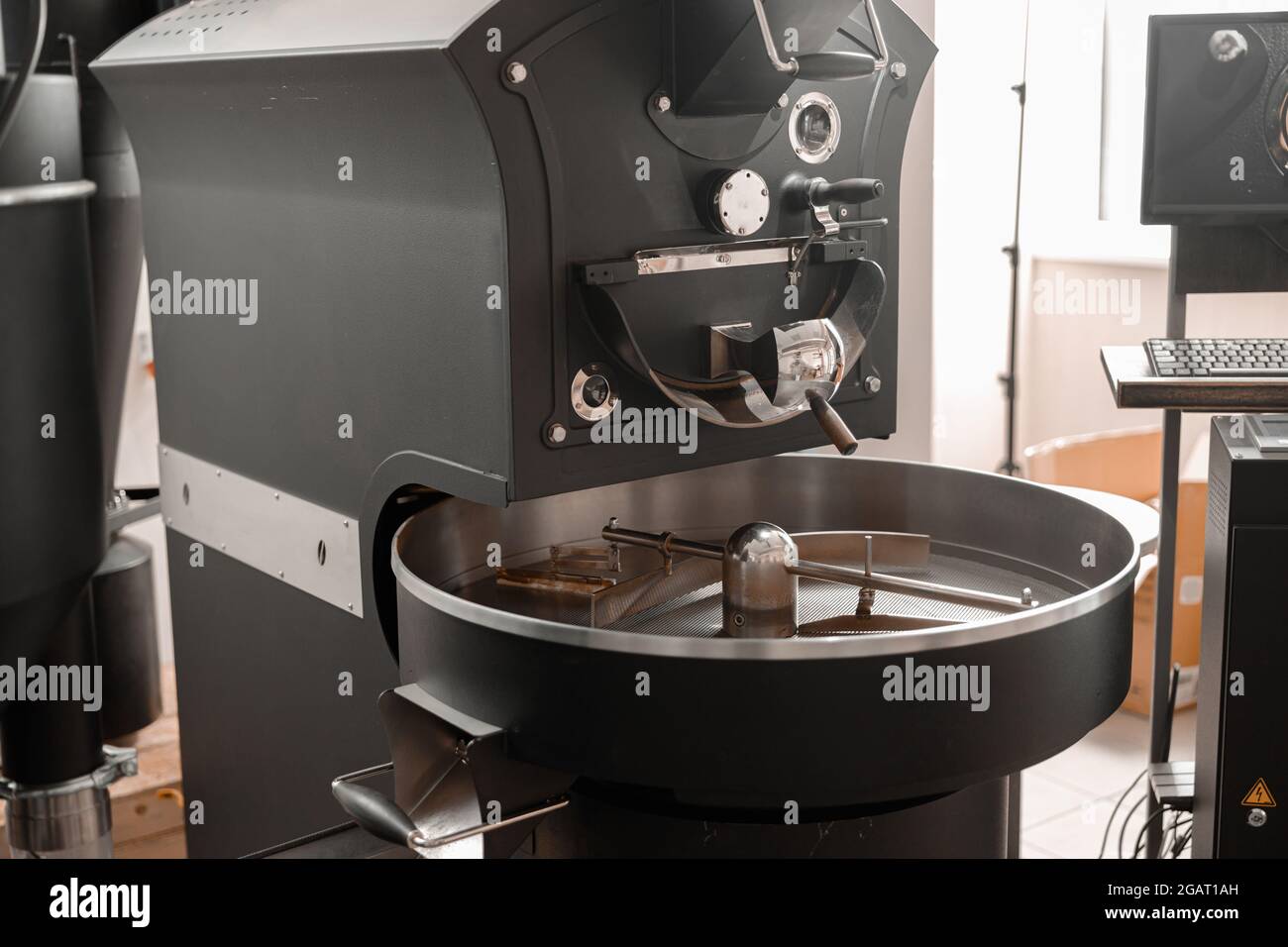 raw coffee testing before roast Stock Photo - Alamy