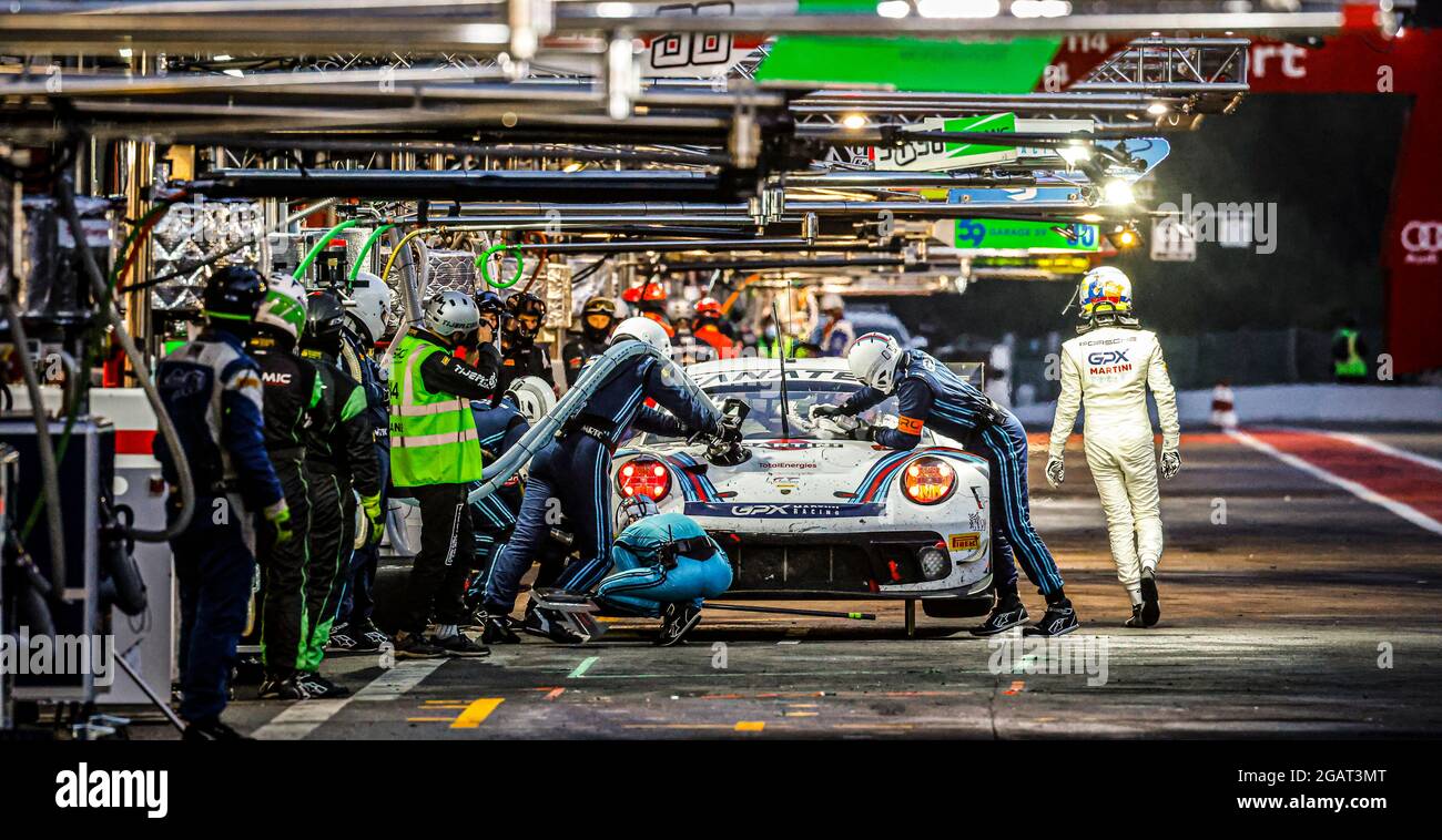 Pit stop racing gt hi-res stock photography and images - Alamy