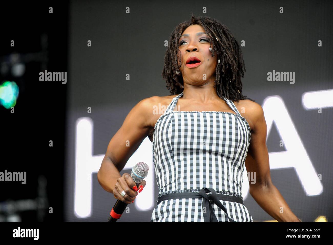 Heather Small Performing at Lets Rock Leeds 80s Stock Photo - Alamy