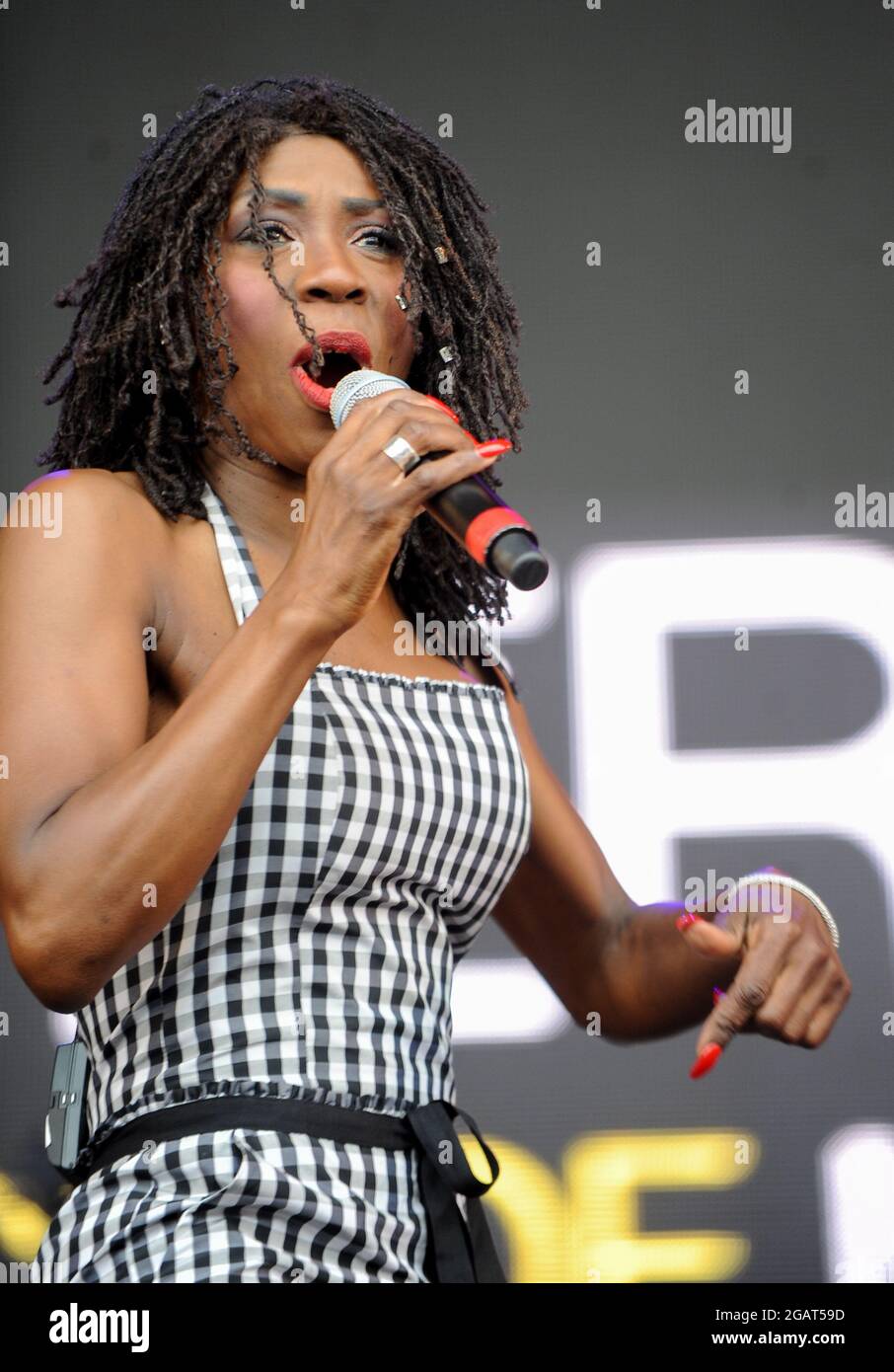 Heather Small Performing at Lets Rock Leeds 80s Stock Photo - Alamy