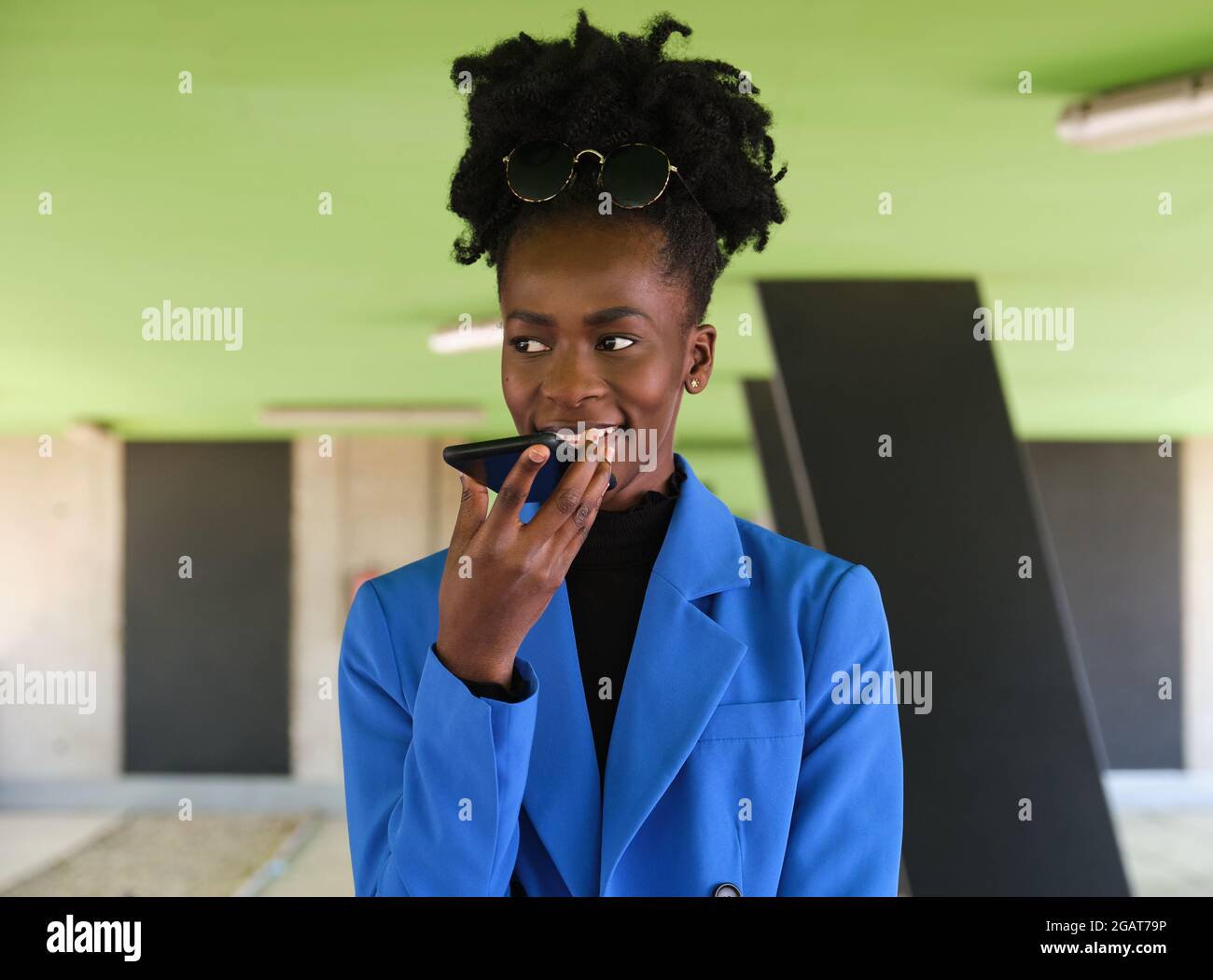 Person audio record phone hi-res stock photography and images - Alamy
