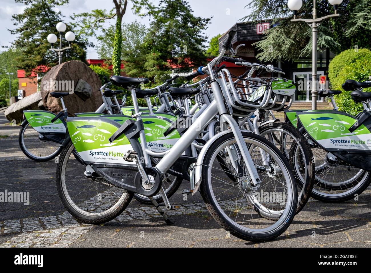 Flotte sprotten hi-res stock photography and images - Alamy