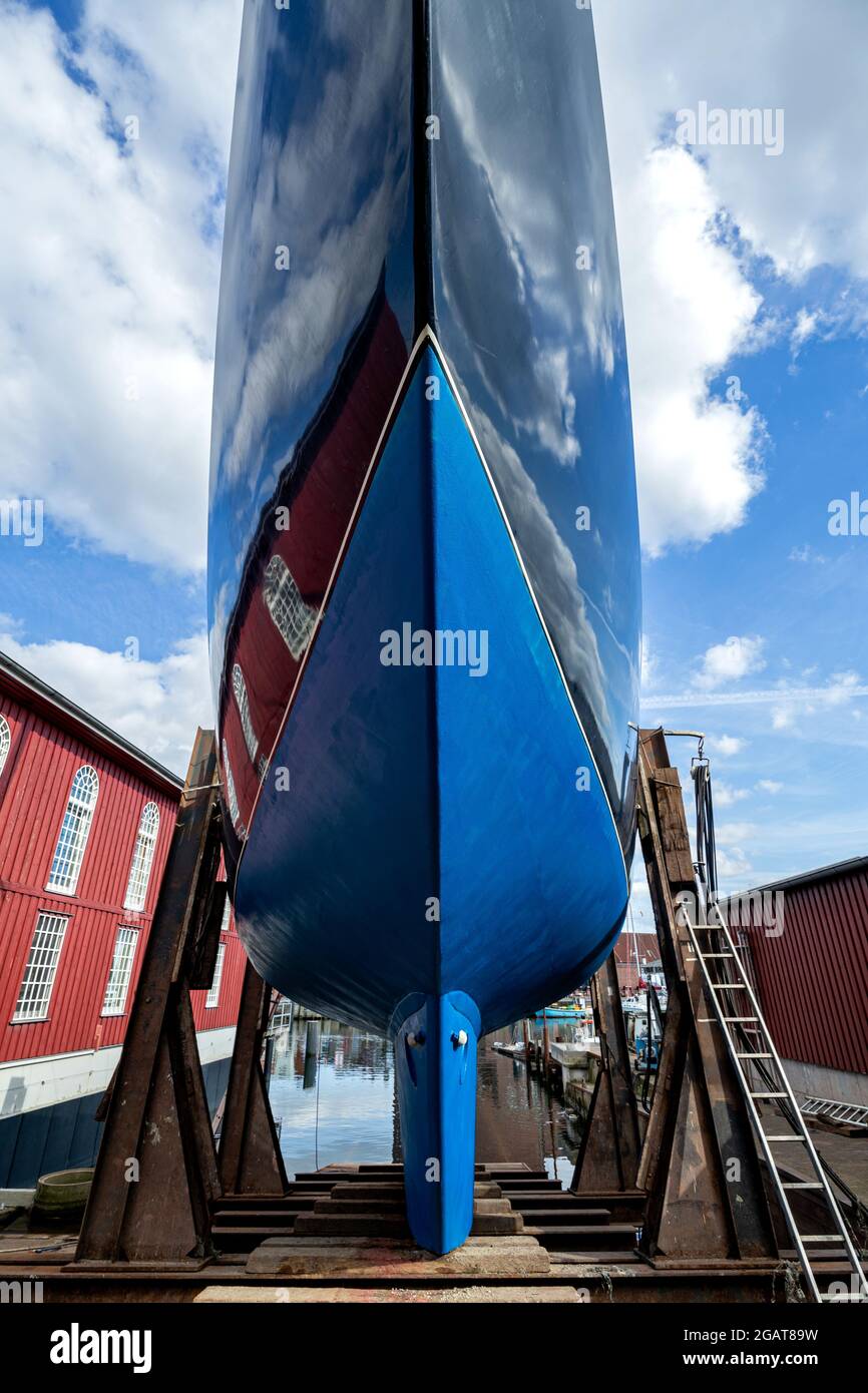 Boat dockyard hi-res stock photography and images - Alamy