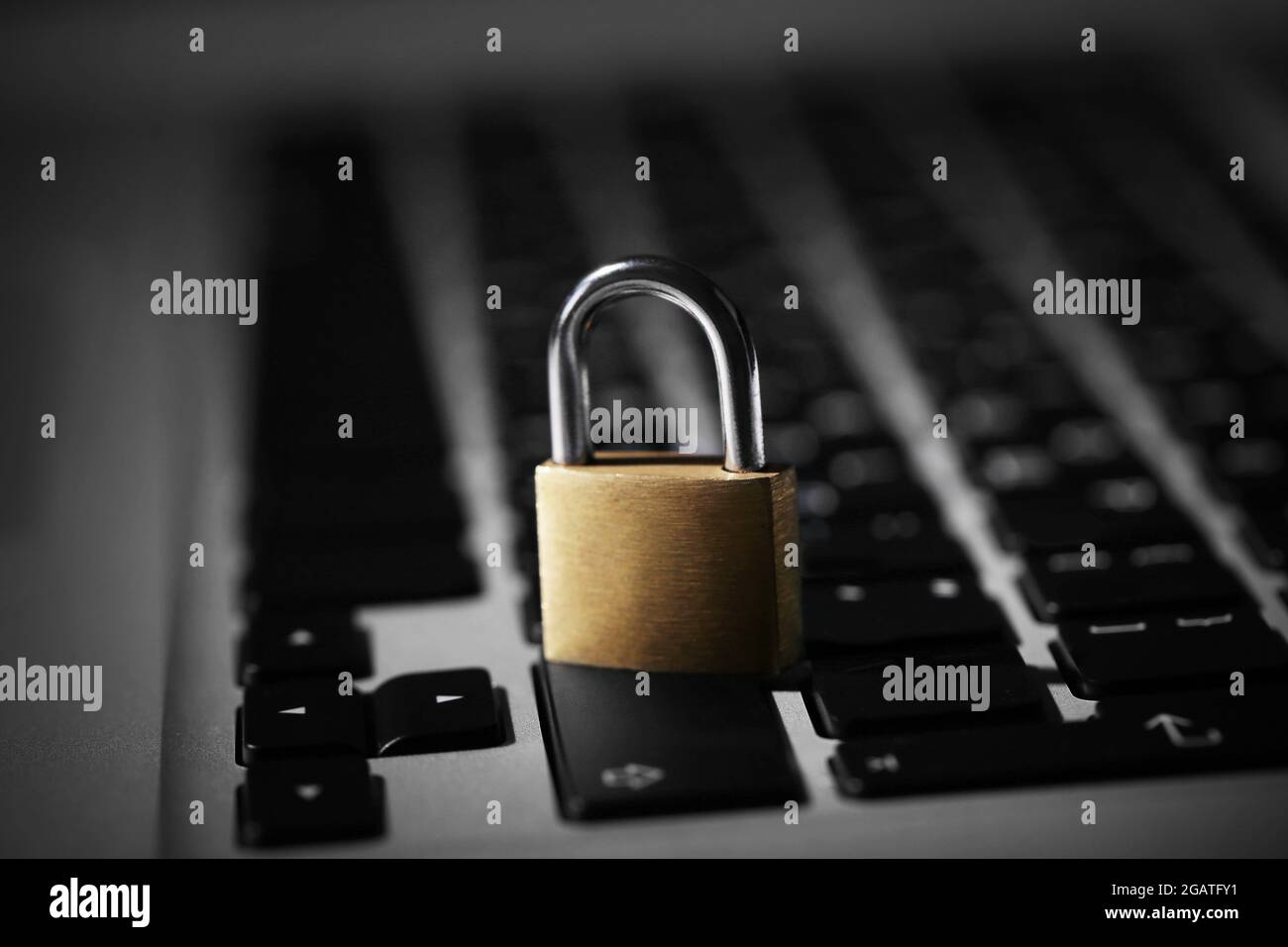 Cyber safety concept - lock on computer keyboard Stock Photo - Alamy