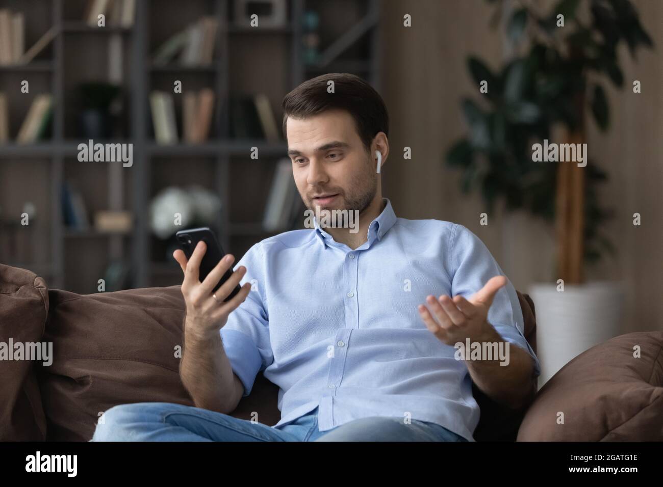 Professional expert hi-res stock photography and images - Alamy