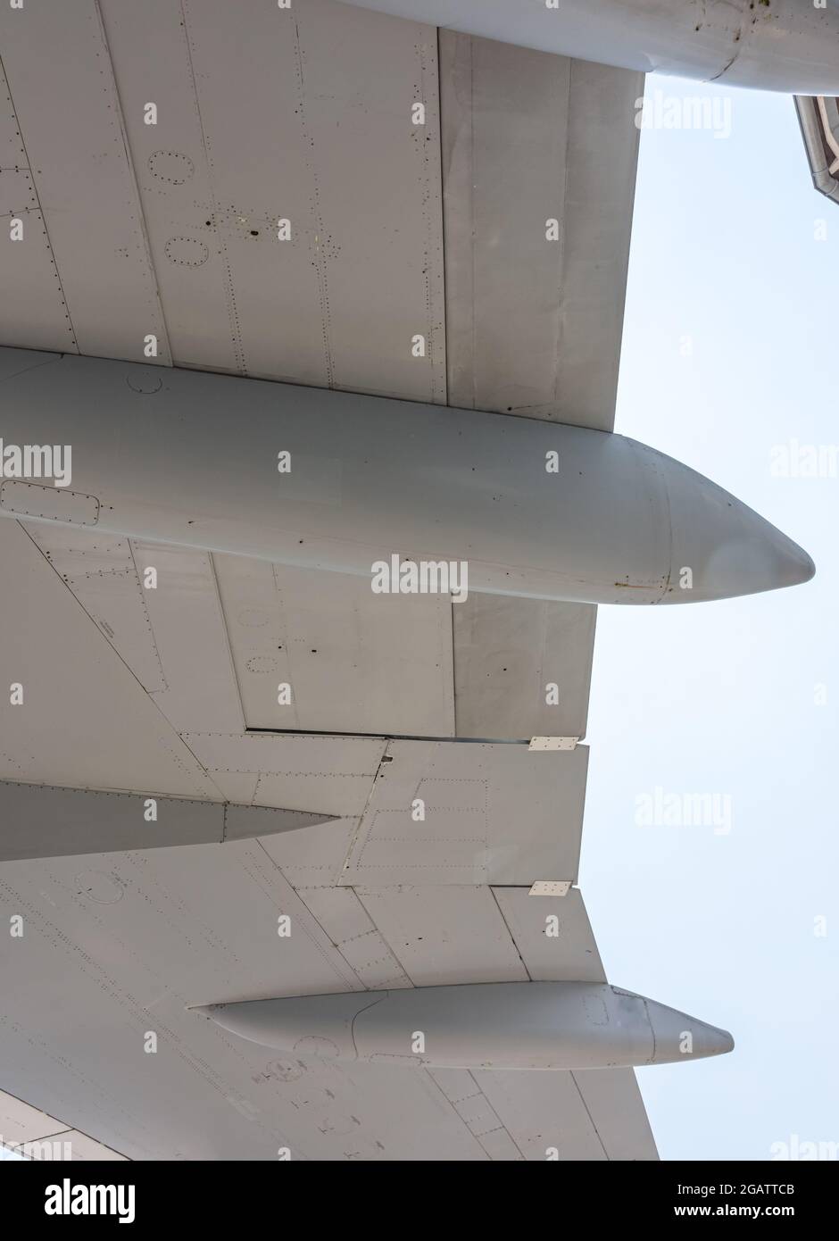 Vertical shot aircraft turbine hi-res stock photography and images - Alamy