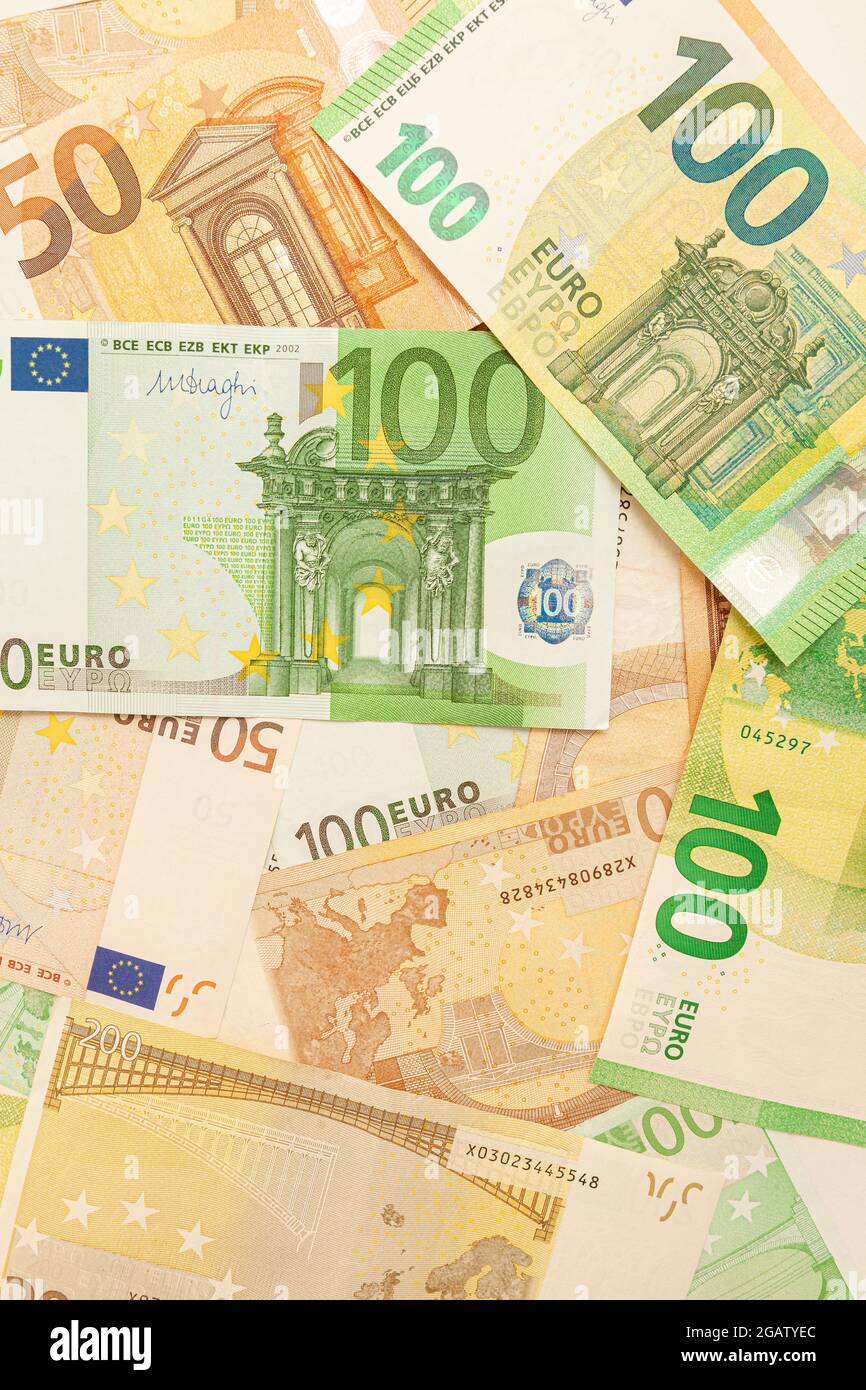 high-quality texture of euro banknotes Stock Photo - Alamy