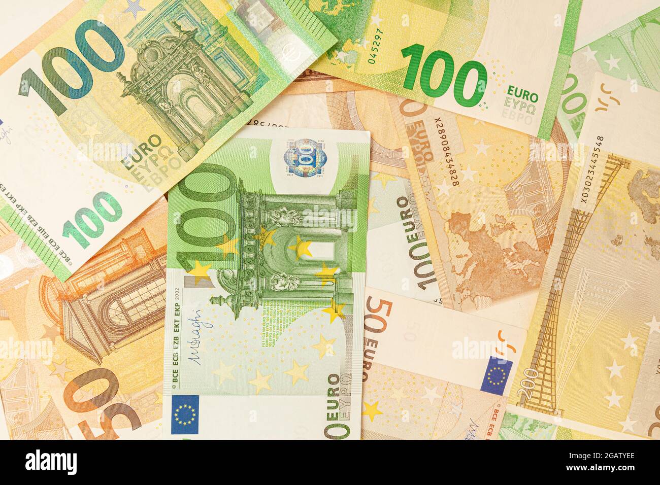high-quality texture of euro banknotes Stock Photo - Alamy