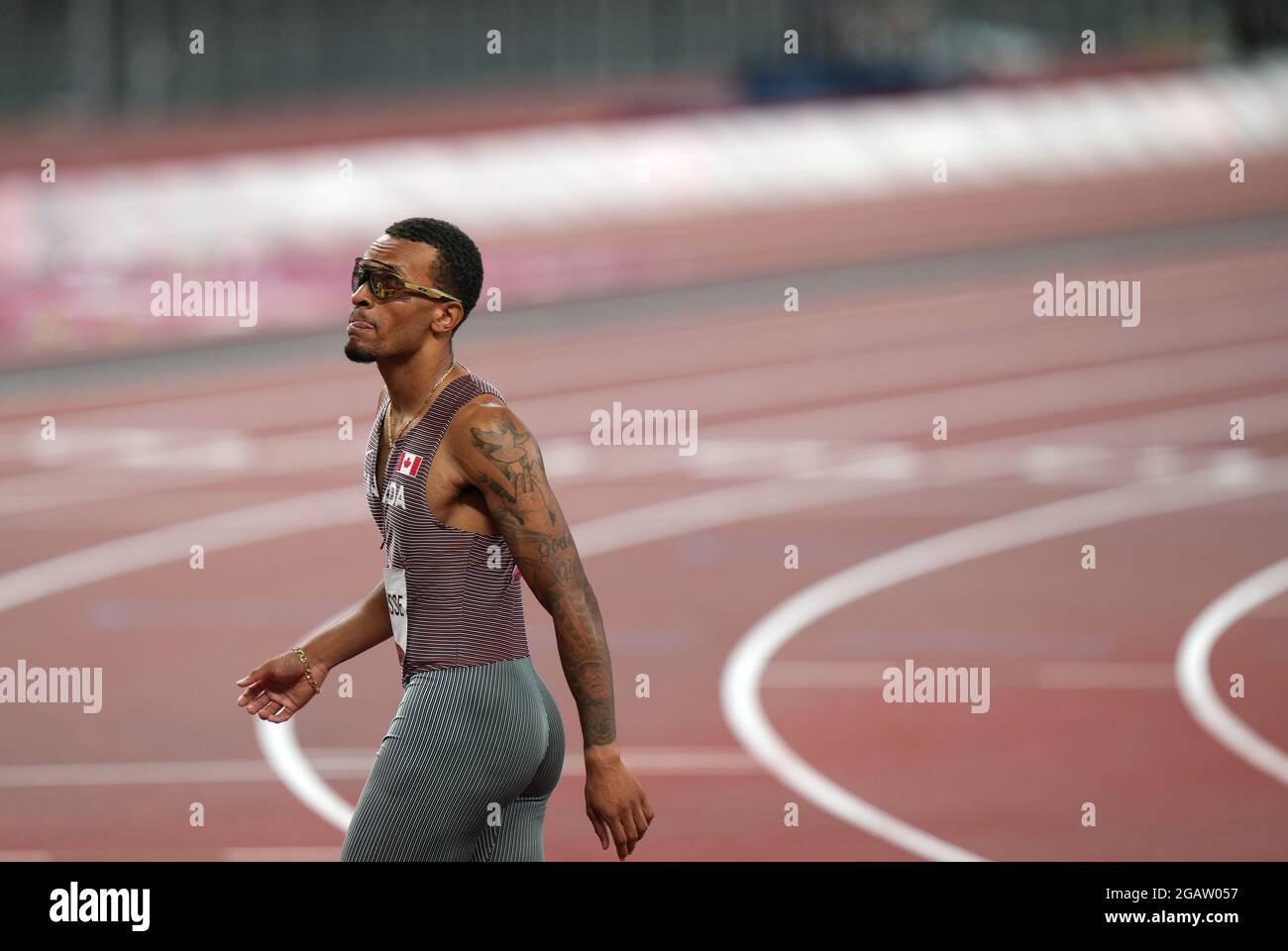 100 metre track hi-res stock photography and images - Alamy