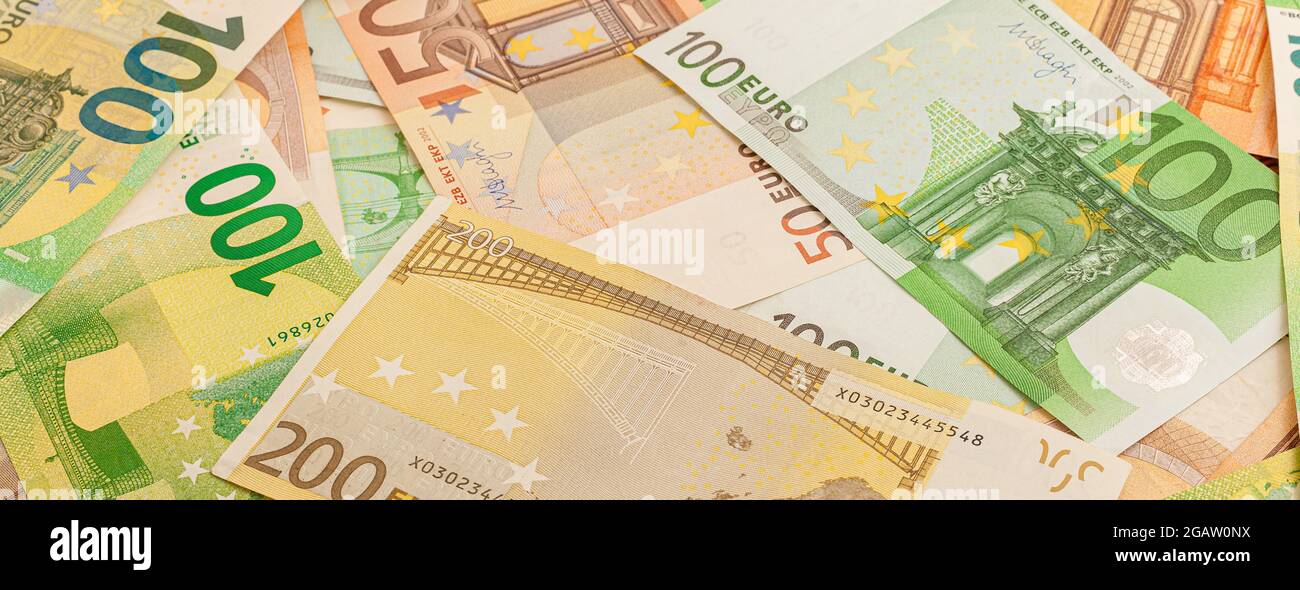 high-quality texture of euro banknotes panorama Stock Photo - Alamy